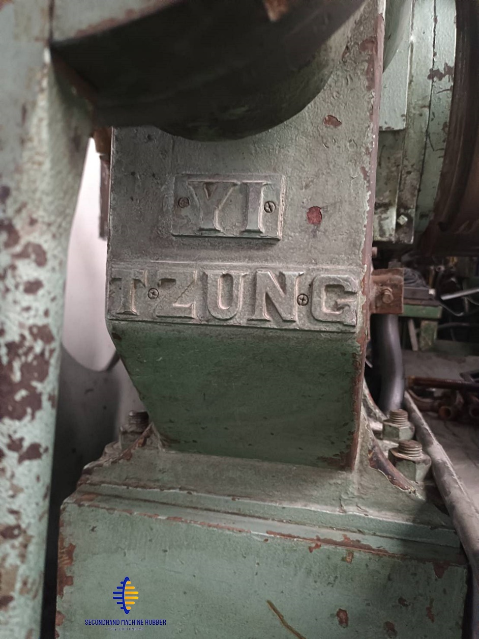 เครื่องรีดยาง ยอชน แบริ่ง ขนาด 16 นิ้ว YI TZUNG -2 roll mill machine rubber – Secondhand Machine ...